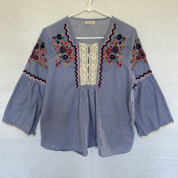 Jennifer & Grace | Tops | Jennifer Grace Womens Striped Floral ...